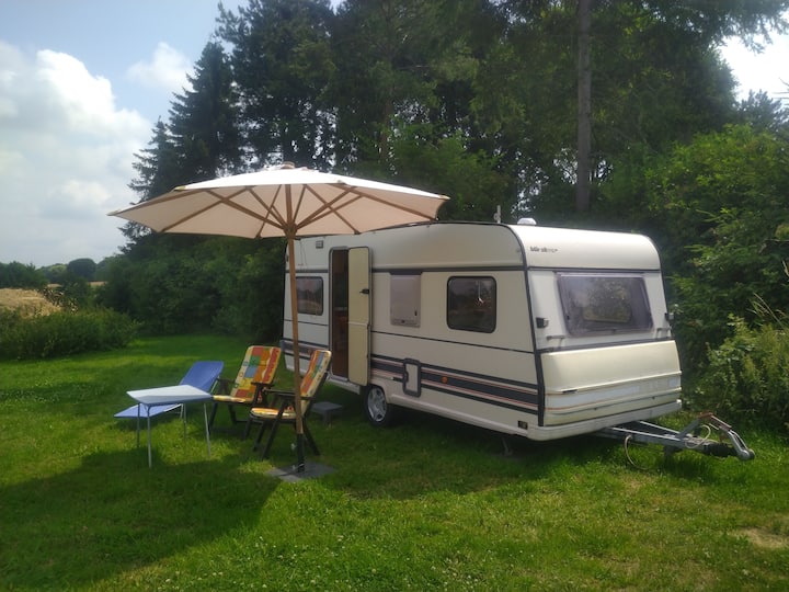 Wohnwagen Auf Fernblickwiese - Königswinter