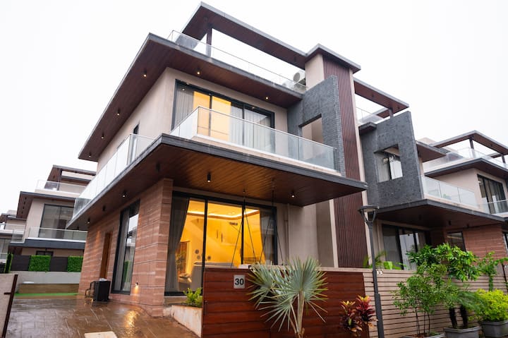 3 Bhk, Private Pool Villa @ Villa Amara - Lonavala