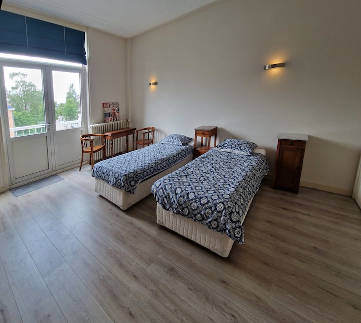 Grote Kamer, Prive Badkamer - Nijmegen