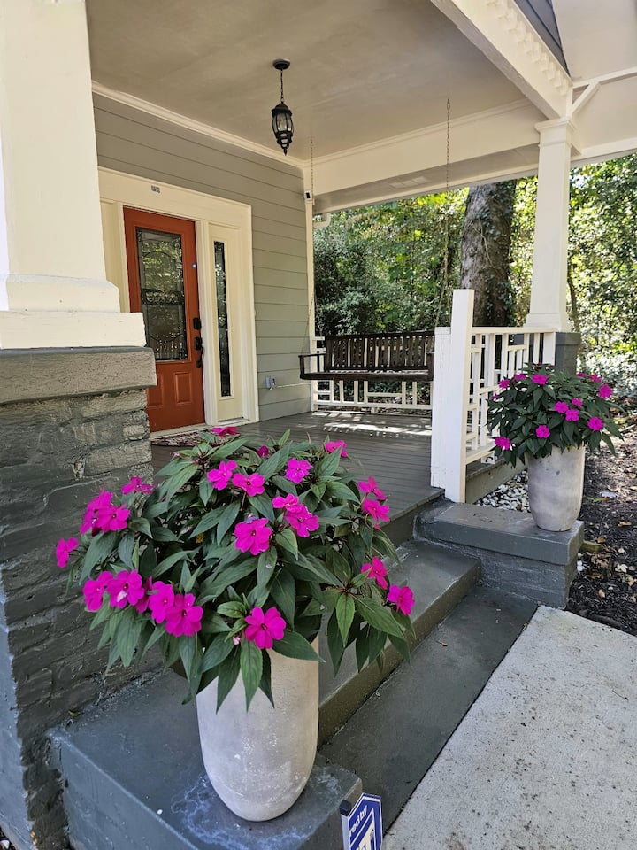 Stylish Easy City Access Sw Atl 3br/2bath/hot Tub - Atlanta, GA