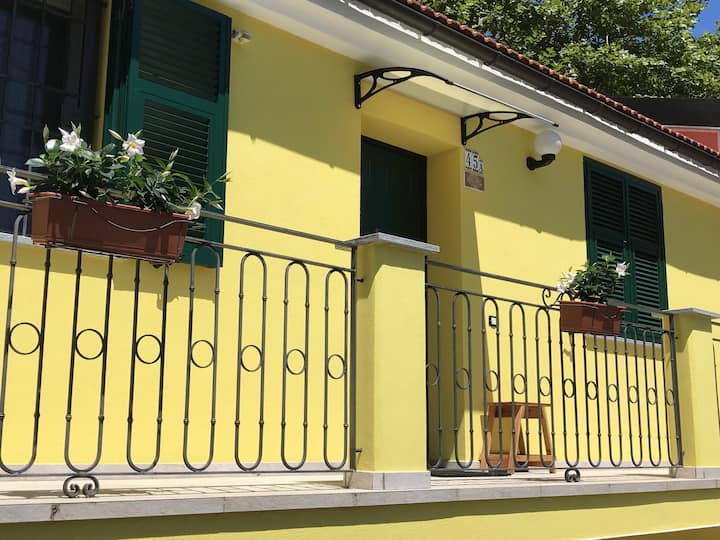 Cà De Paggia - Holiday House | Casa Girasole - Bergeggi