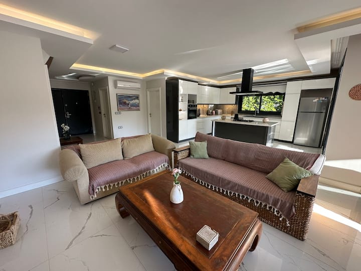 Marvellous Villa With Swm.pool - Alaçatı