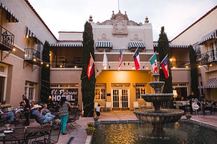 2 Queen Suite With Shared Patio - Marfa, TX