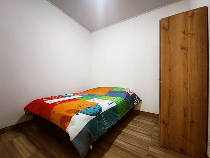 Relájate Y Trabaja, Loft Cálido, Luminoso Con Wifi - Bogota