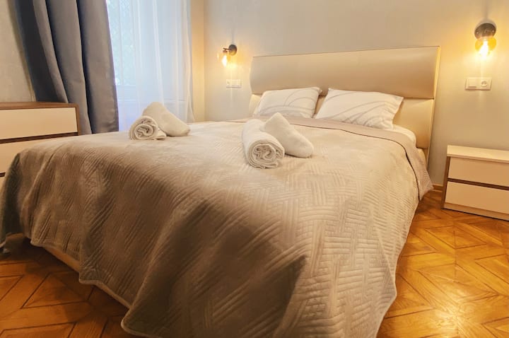 Sofiko Apartment In A Legendary Building - Tbilisi