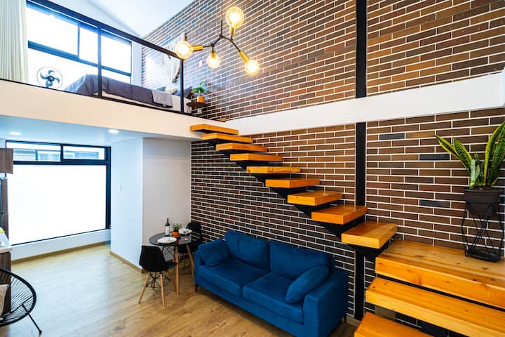 Stylish Laureles Loft · Fast & Reliable Wi-fi - Medellín