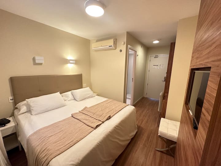 Quarto Em Linhares - Linhares
