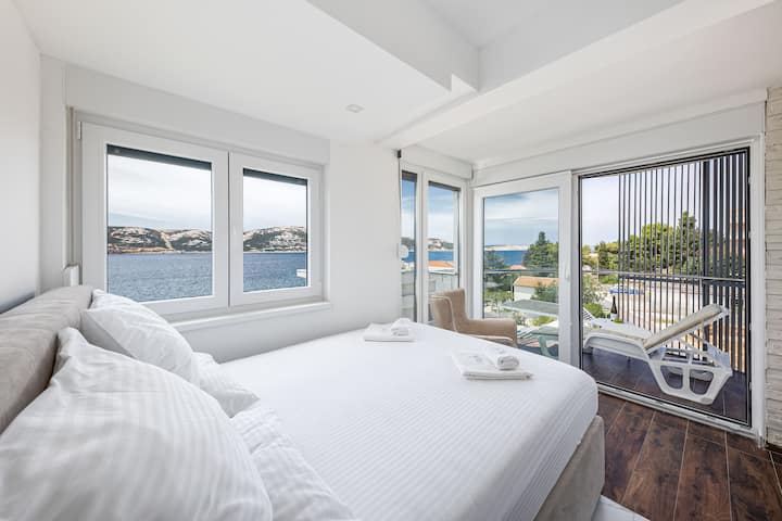 Seaview Apartment - Stara Novalja