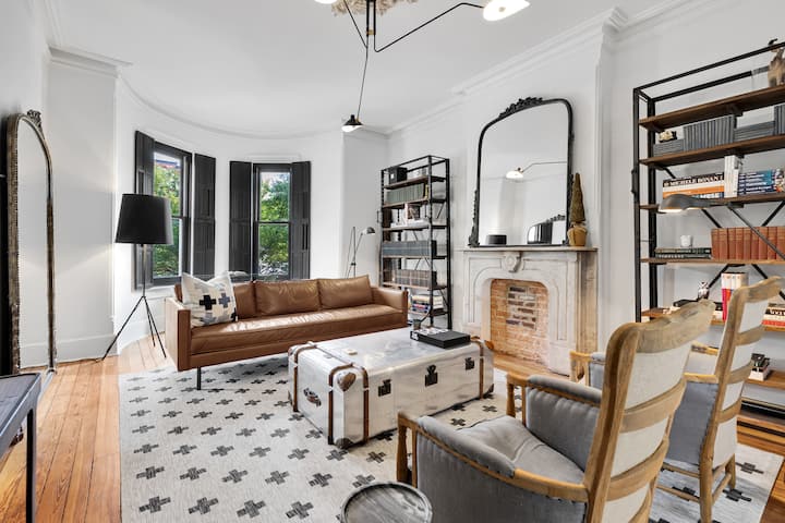 Logan Circle Kastle - Washington D. C., DC