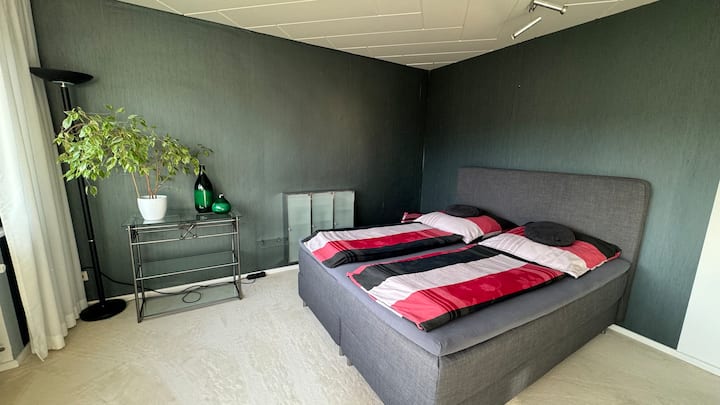 Monikas Home - Gemütliche 3-zimmer-wohnung - Böblingen