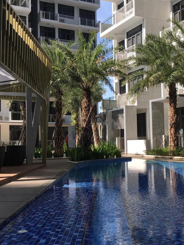 Resort Condo For Short Term Stay - Singapore