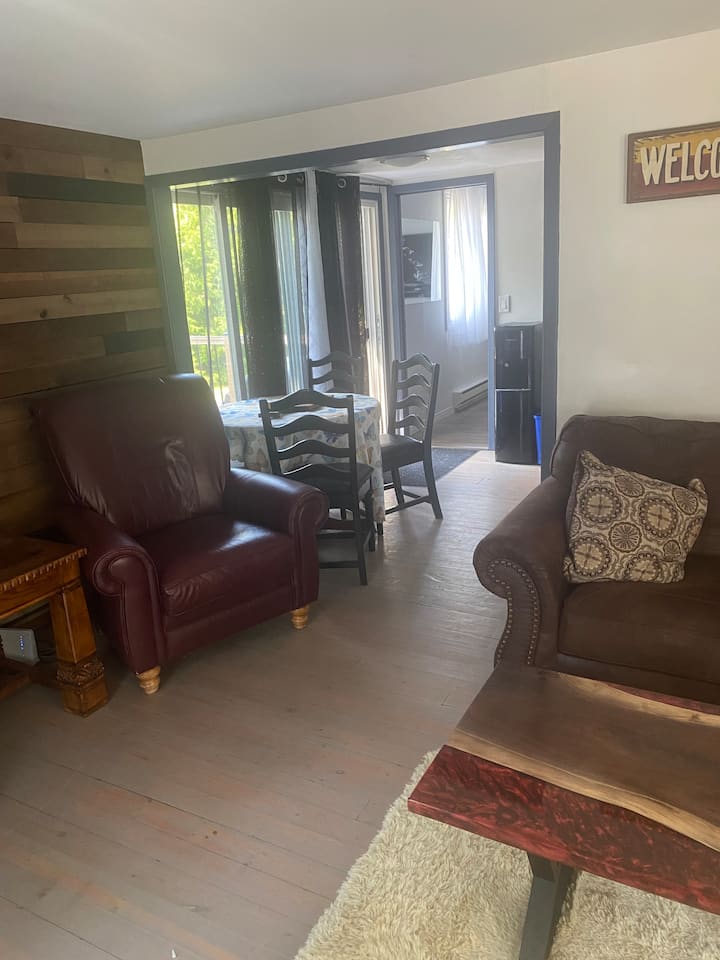Loft Cottage-steps To The Beach - Sauble Beach
