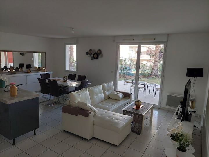 Bel Appartement Avec Un Grand Jardin . - Béziers