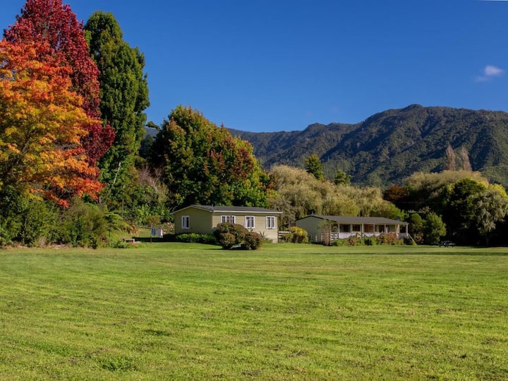 Marahau Cottage - South Island