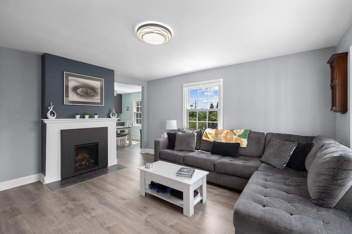 Charming Wallingford Home: Walking Distance To Uw! - Seattle, WA
