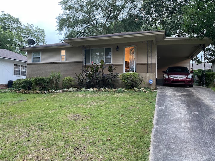 Lakewood Hideaway - North Little Rock, AR