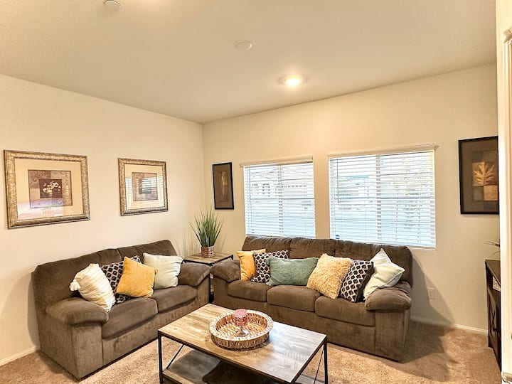 Private Apartment - Victorville, CA