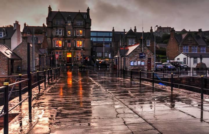 Triple Room • 3 Single Beds • Free Wi-fi • Tv - Stromness