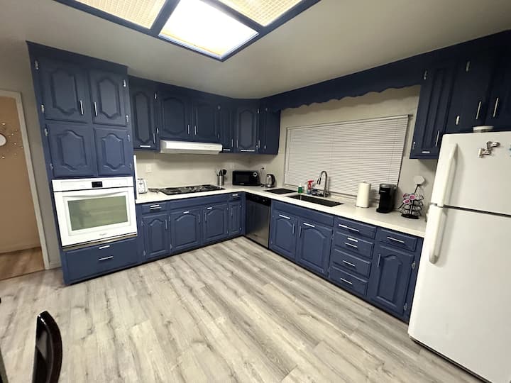 2  Bedroom/1bath Kitchen House With Parking - San Jose, CA