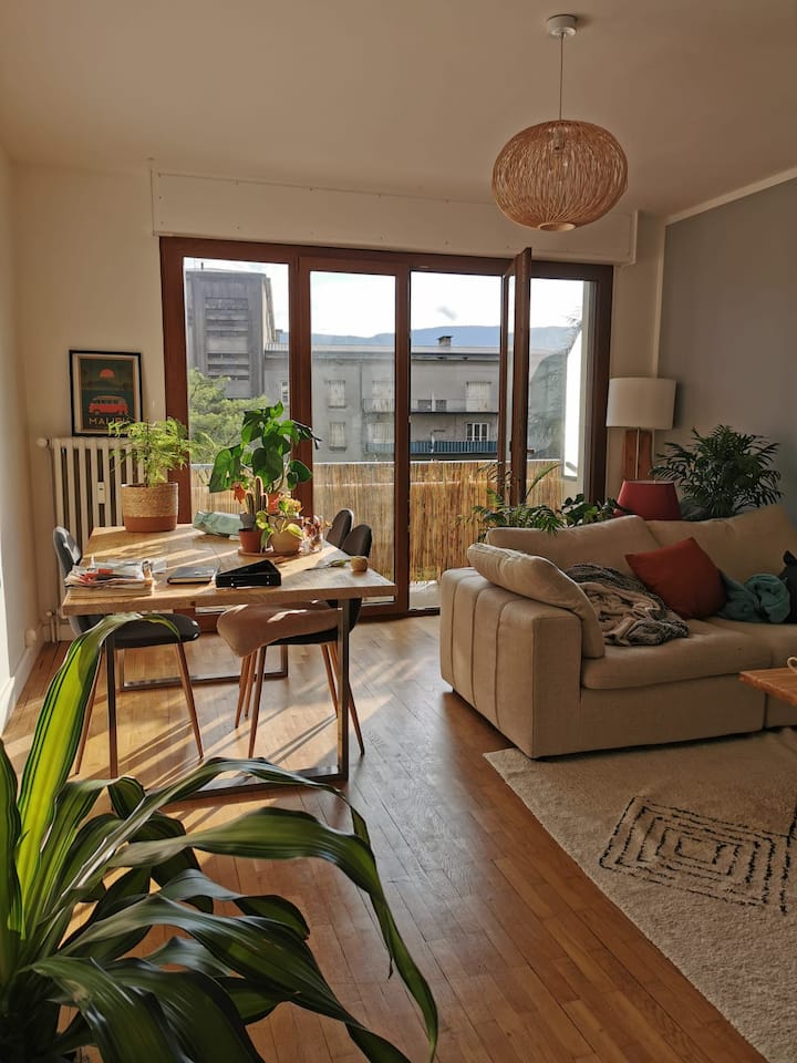 T2 Calme, Proche Centre-ville - Chambéry