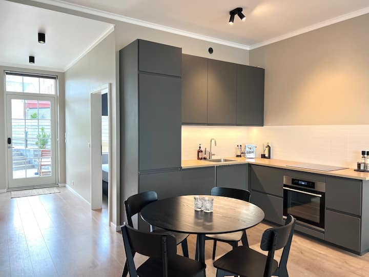 Charming Harbor View Apt In Downtown Reykjavik - Reykjavík