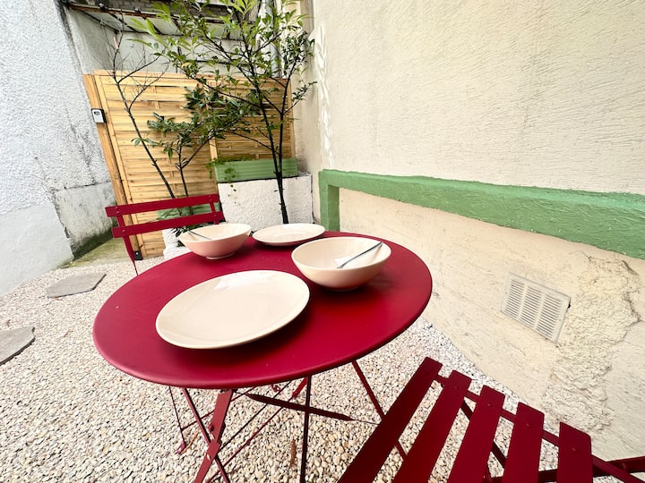 Bacquenois Maisonnette Centre Ville Avec Terrasse - Reims