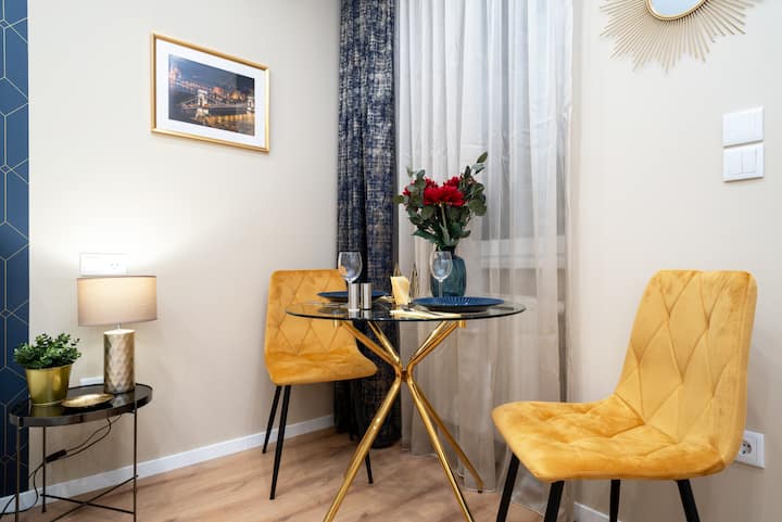 Luxe Retreat | Central Culinary Quarter | A/c+nflx - Budapesta