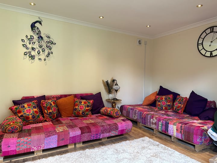 Private Studio Apartment In The Woods - Watford