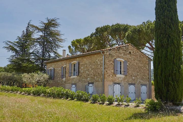 Villa In Lourmarin. - Lourmarin