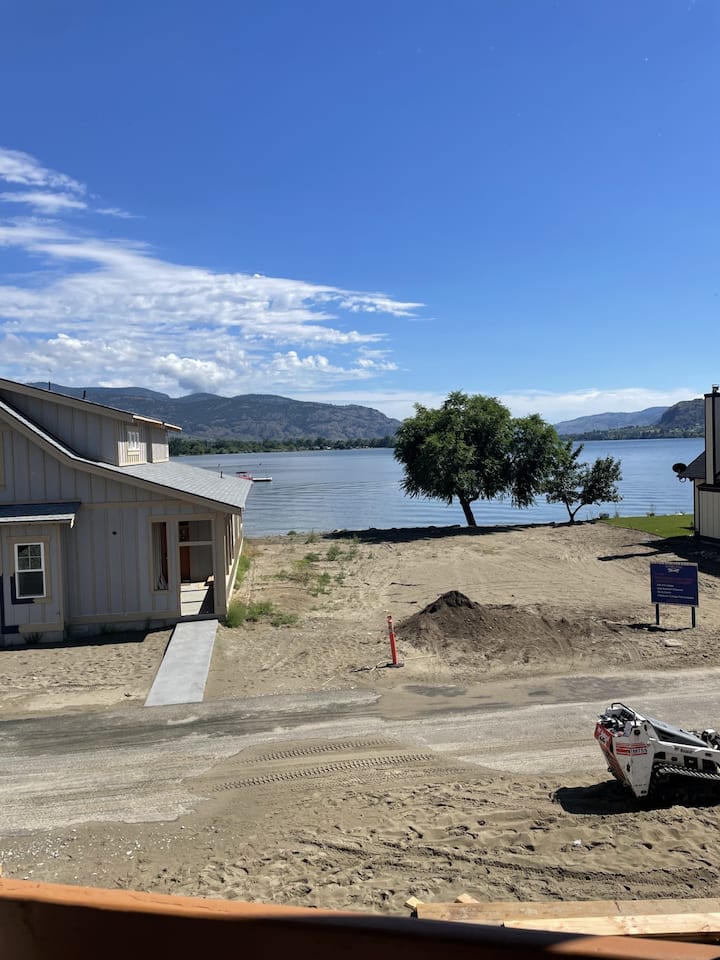 231 B Marina Lane - Osoyoos