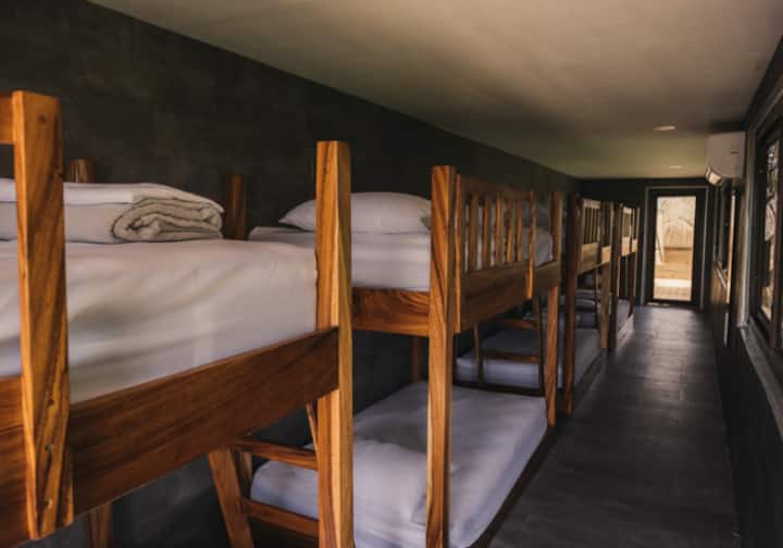Cocorí Dorm Sirena / Women Only - El Paredón Buena Vista