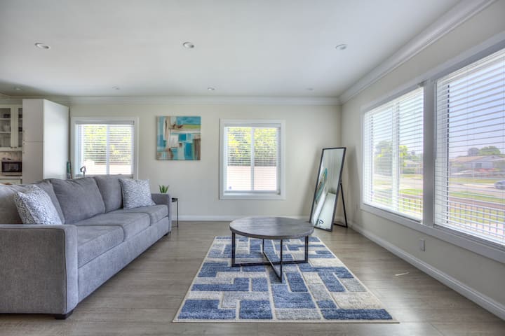 New ! 3b2b Home Private Yard - Monrovia, CA