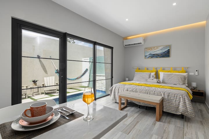 New Amazing Studio W/ Plunge Pool, Hammock & Grill - Aruba