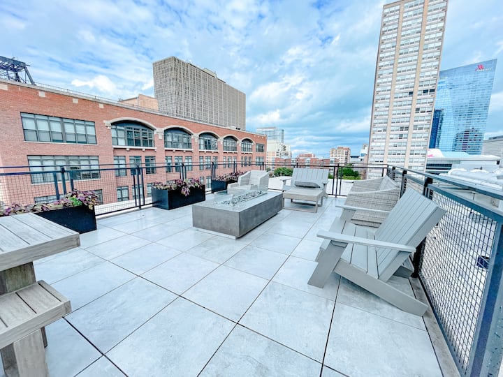 Mccormick Oasis Balcony/parking/patio/gym/sleeps 6 - Pilsen - Chicago