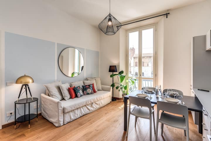 Aweshomeitaly Luxury Apartments - Black Swan - Pisa