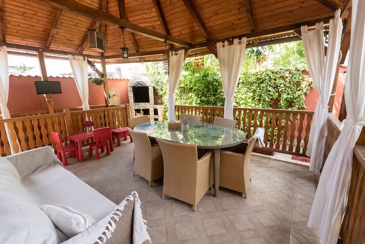 Vila Ideale Pentru Familia/e - Costinești