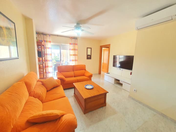 Sea Views With Air Conditioning And Parking - Águilas