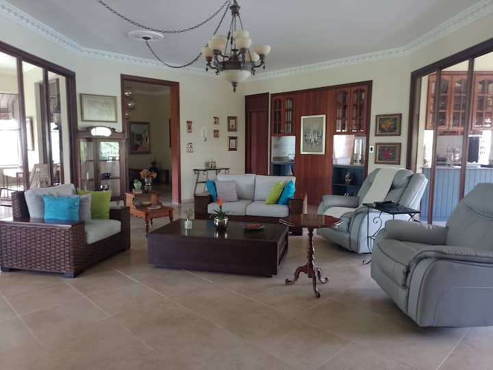 Apt Entero, Acogedor, Céntrico - Santo Domingo