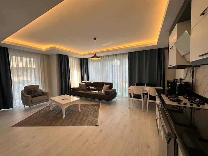 Cozy Apartment In City Center 4 - Lara Beach