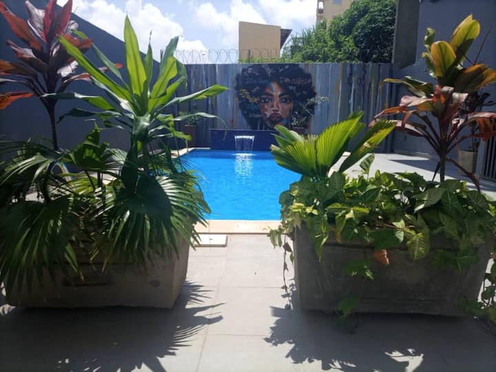 The One: Lovely 3 Bedrooms Unit With Pool & Gym. - Yaoundé