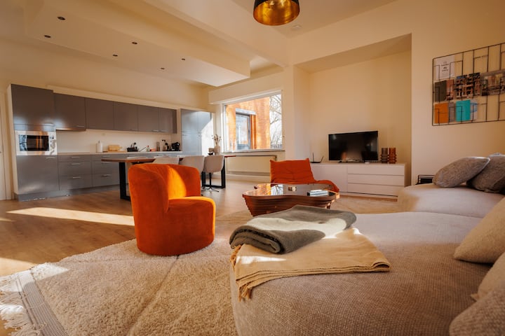 2-bedroom Apt Above Venti Restaurant – Near Xpo - Waregem