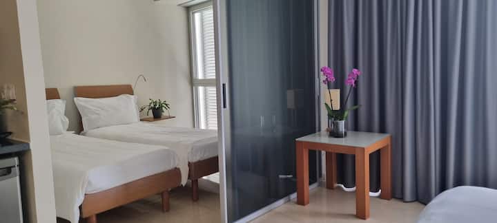 Doble Camas Individuales - Girona