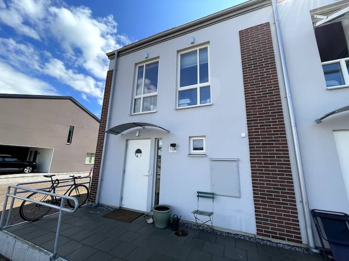 Modernt O Familjevänlig Radhus Nära Stad Och Hav. - Malmö