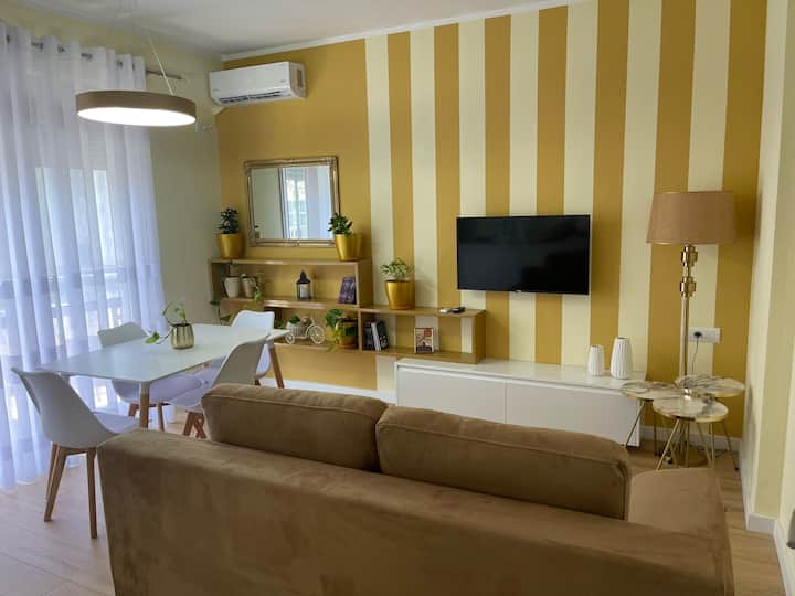 Modern Melisa Apt 2: Beach,lungomare,central Vlore - Wlora