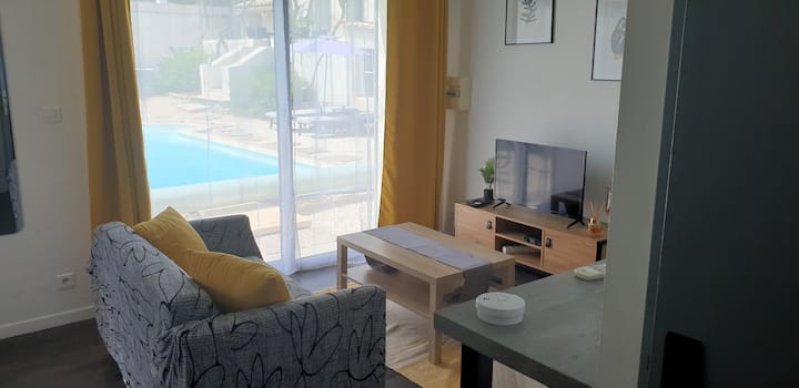 Studio Indépendant Sur Propriété Avec Piscine - Nîmes