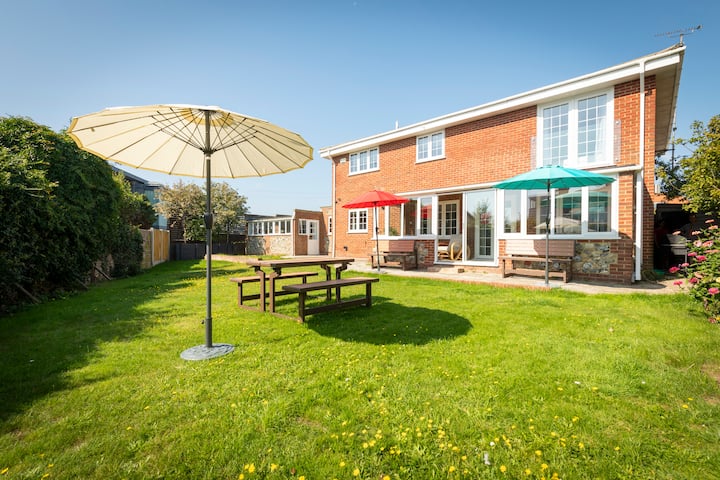 Spacious, Very Near Beach, Games Room, Family Fun! - Broadstairs