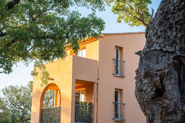 Appartement Avec Piscine - Lecci