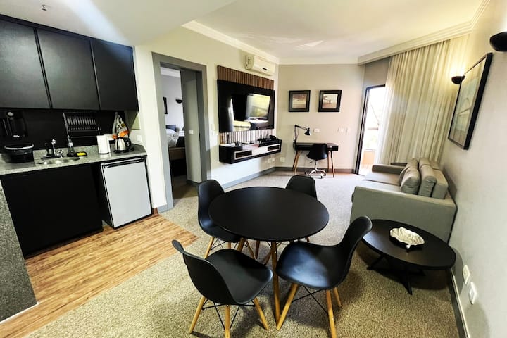 Lindo Flat Reformado E Central - Brasilia