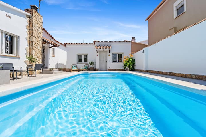 House With Private Pool, A/c And Wifi (3) - Empuriabrava