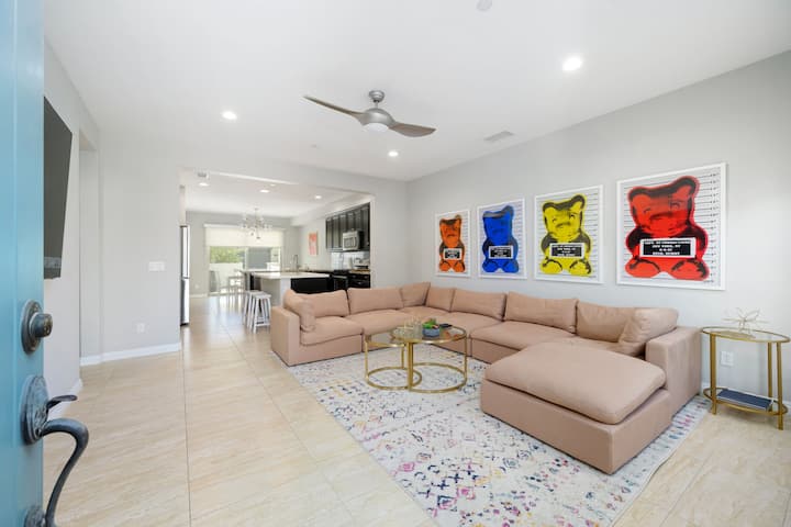 Relaxing Desert Luxury Condo - La Quinta, CA